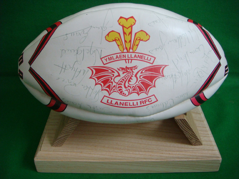 SIGNED AUTOGRAPHED RUGBY BALLS